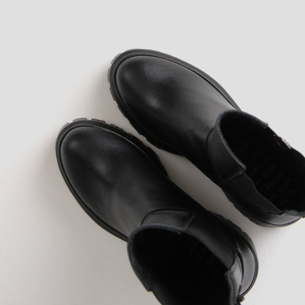 Bronx Curvy Chelsea Black Boots
