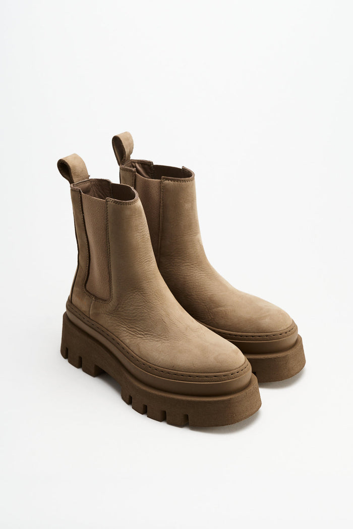 Copenhagen Studios Nabuc Taupe Chelsea Boots