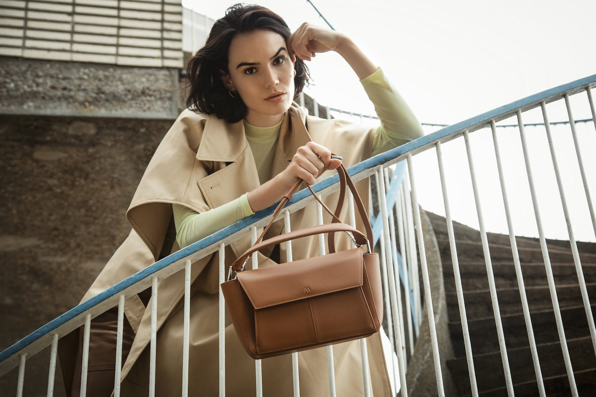 KAAI IKON COGNAC SHOULDER BAG