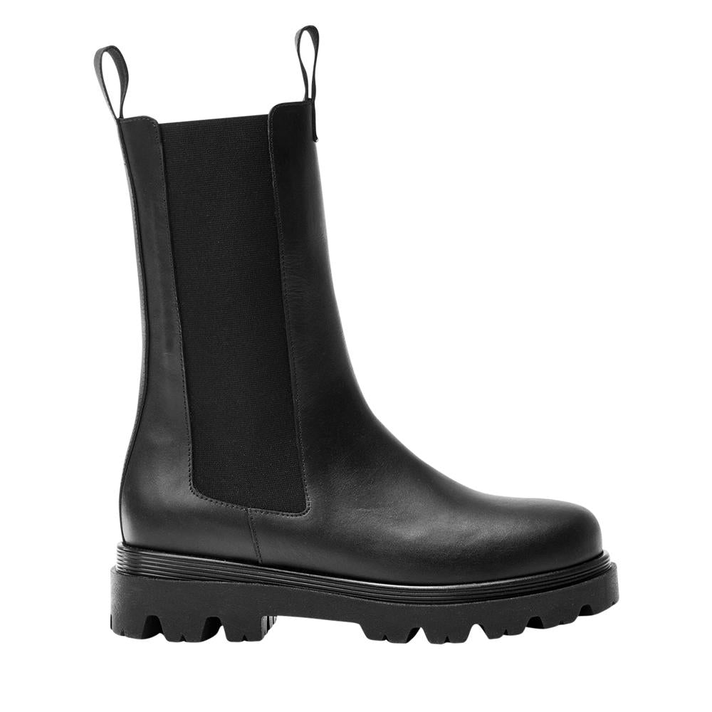 Flattered Lia Black Leather Chelsea Boots