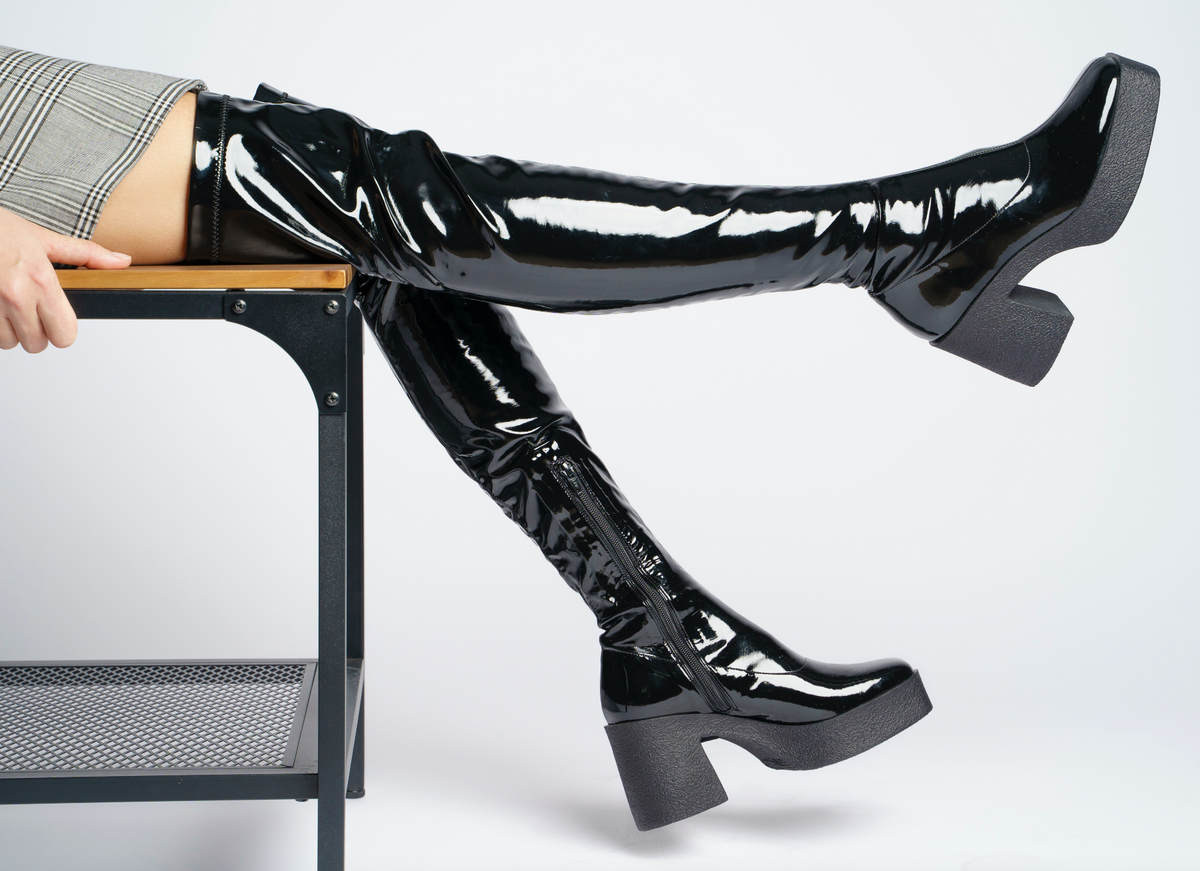 Akaada Yoshi Black Thigh-High Stretch Patent Boots